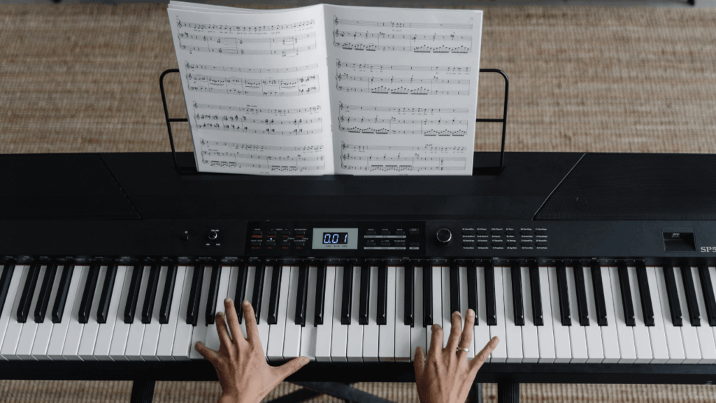 How Many Piano Keys Are Best? Differences and History of 61-, 76-, and ...