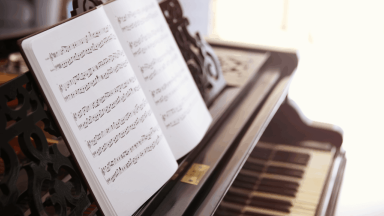 10 Easy Classical Piano Songs for Beginners [Free PDF Sheet Music] | VR ...
